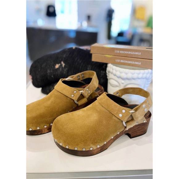 Re/Done | Shoes | New Redone Studded Slingback Clog In Tan | Poshmark